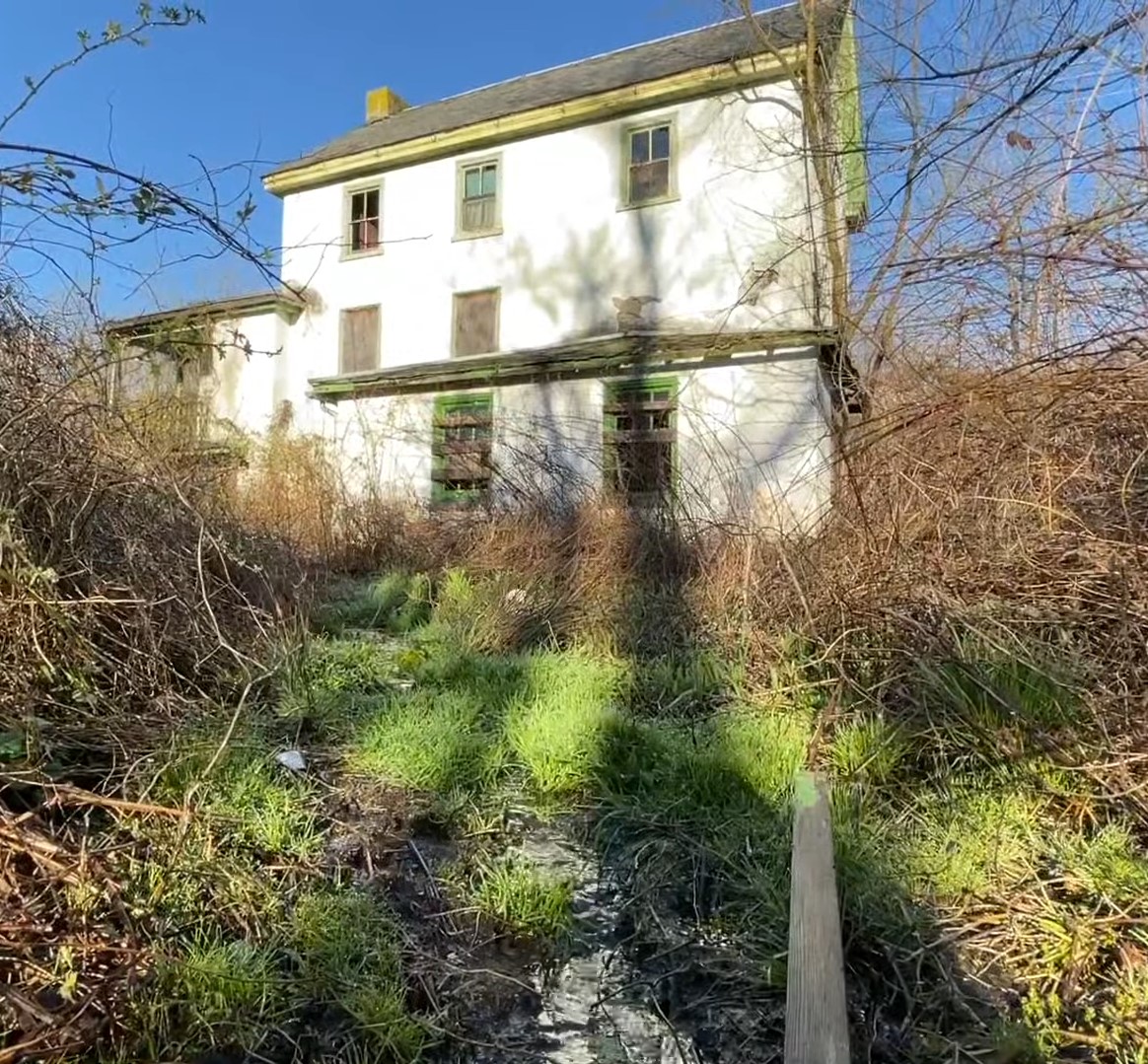 Why Are Homes Abandoned With Everything Left Behind? - An In-Depth ...