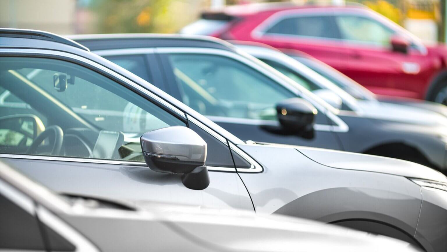 Navigating the Challenges of Moving with Multiple Cars - Housereal